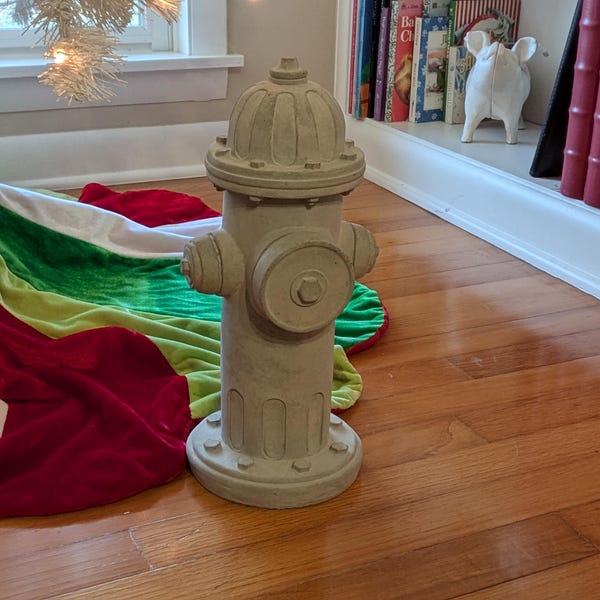 Concrete Fire Hydrant Garden Statue 14