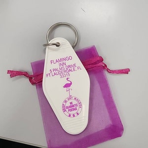 Retro-look Jurassic Park Isla Nublar Raptor Pen Key Tag - Etsy