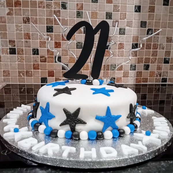 Hijabi Line Art Cake Charm Range of Size & Colour Options - Etsy