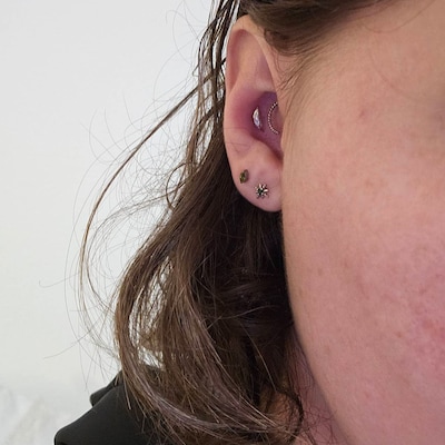 16G Tiny Shell Flower Stud Earring Helix Conch Cartilage Ear Studs ...