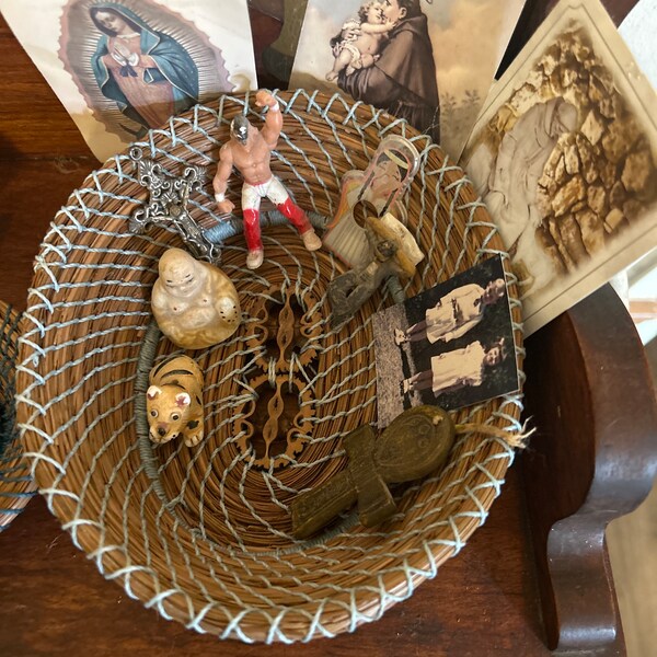 A Dozen Tennessee Buckeyes for Decoration Fresh-fallen Carry One for ...