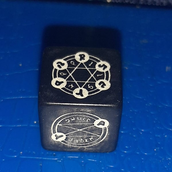 Chess Dice, Engraving Laminate, Square Corners, Black & Gold, Single D6 ...