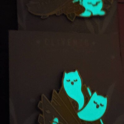 Witchy Ghost Cat pink Glow in the Dark Enamel Pin - Etsy