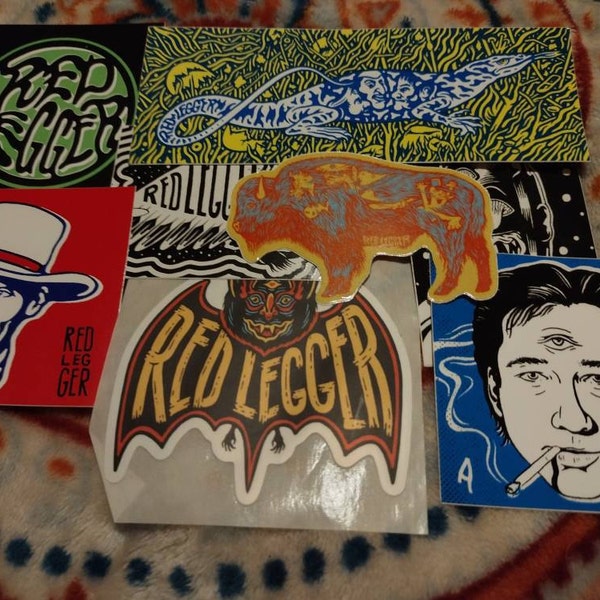 3D Creature Feature Sticker - Etsy