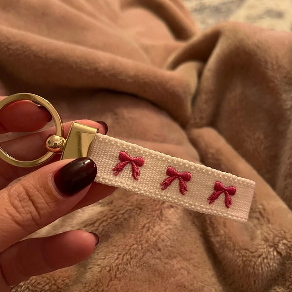 Pink Bow Keychain / Bow Embroidered Keychain / Coquette Bow Embroidery ...