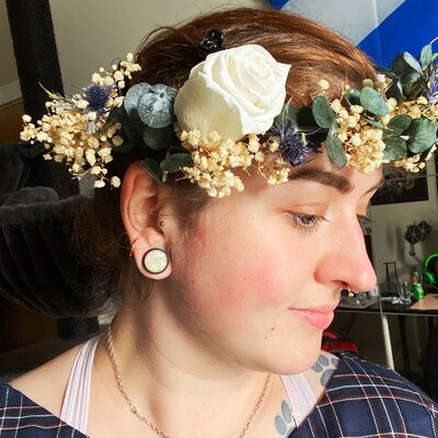 Real Dried Thistle Crown, Dried Eucalyptus and Preserved White Roses ...