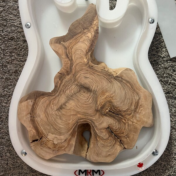 15 Olive Wood Slab, Live Edge Raw Edged Wood Art, Epoxy Resin Raw Wood ...