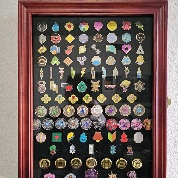 Framed Collection Complete Pokemon Badges Kanto/johto/hoenn/sinnoh ...