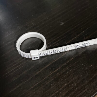 Ring Sizer Adjustable Plastic Ring Size Finder - Etsy