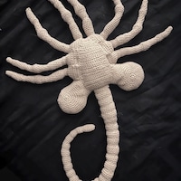 Facehugger Crochet Pattern - Etsy UK