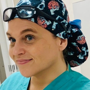 Face-lift Markings Scrub Cap, Plastic Surgeon Hat, Cosmetic Surgery ...
