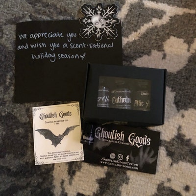 VAMPIRE BLOOD Goth Perfume Oil Alternative Unique Fragrance Mahogany ...