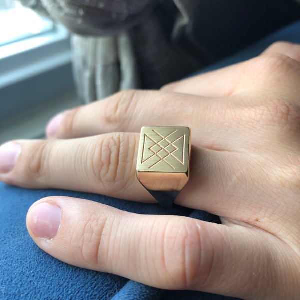 Solid Gold Signet Ring Men: Sovereign Crest, Coat of Arms - Etsy