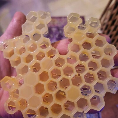 Faux Honeycomb Piece With Bees/decorative Accents/5.75x4.75 - Etsy