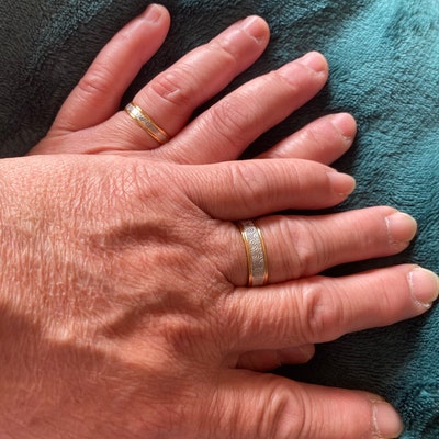 18K Gold Hand Make His & Hers Matching Pattern Wedding Engagement ...