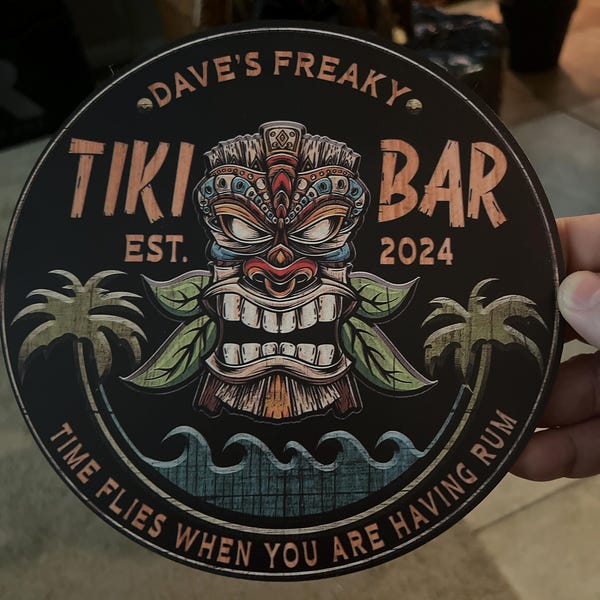 Personalized Tiki Lounge Wooden Sign, Round Wooden Signs, Tiki Bar ...