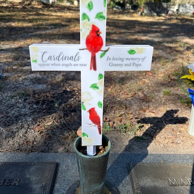 Cardinal Memorial Solar Cross Garden Stake Red Cardinal Memorial Garden ...