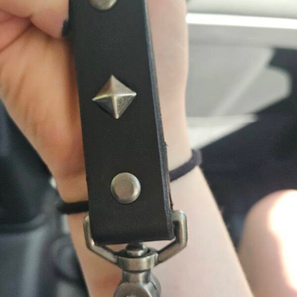 Aged Leather Belt Studded. Skull Loop Design. 2 Inches Wide. BLACK - Etsy