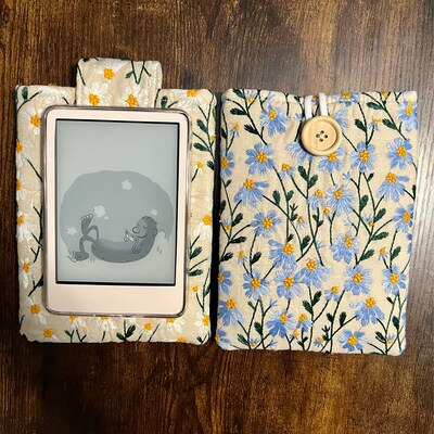 Blue Beige Daisy Embroidered Book Sleeve, Kindle Sleeve, Ereader Cover ...