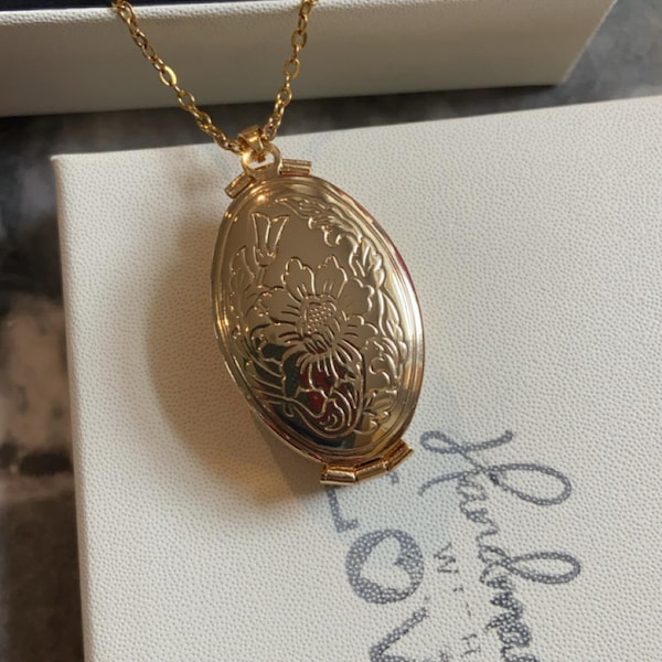 Heart Locket With Photo, Vintage Photo Locket Necklace, Custom Locket ...