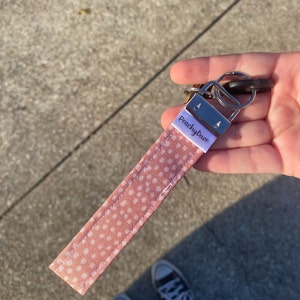 Floral Keychain Wristlets, Neutral Key Fobs, Wristlet for Keys, Key ...