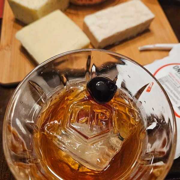 Custom Ice Plate, Business Logo Ice Cube Stamp for Bar, Personalize Ice ...