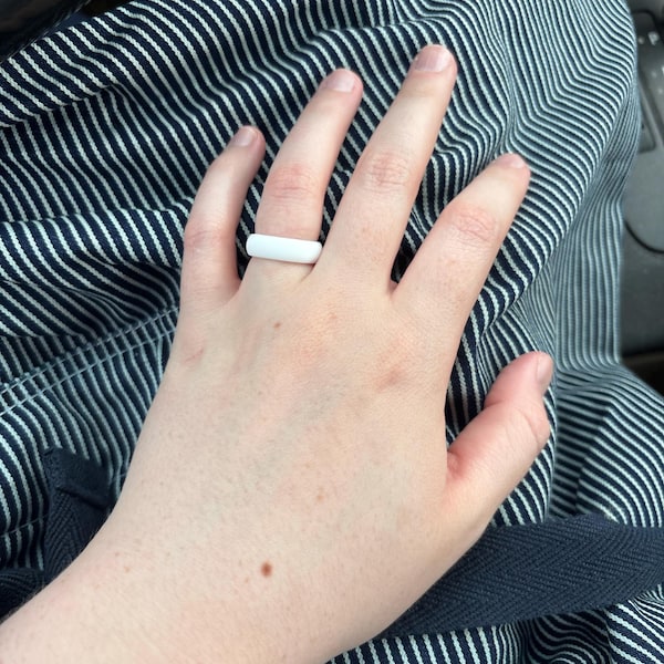 AERA Women's Silicone Wedding Ring: Active, Athletic, Safety Band ...