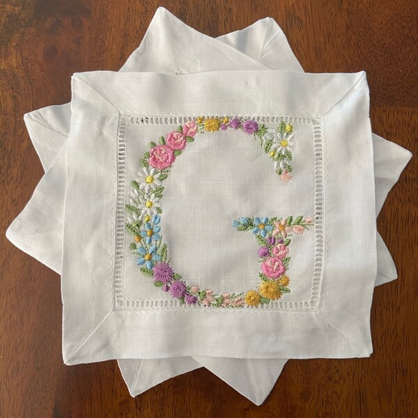 Machine Embroidery LETTER G Uppercase 10cm / 4" Tall Dainty Floral Font ...