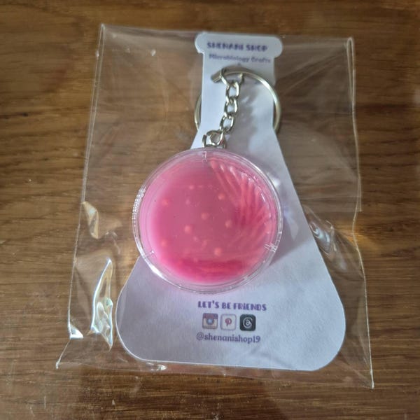 Handmade E.coli Macconkey Agar Petri Dish Keychain - Glow in the Dark ...