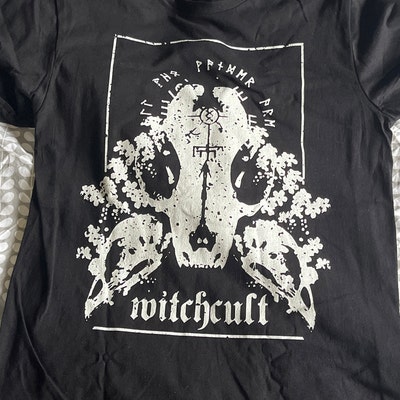 Vampire Fangs T-shirt Gothic Clothing Goth Shirt Graphic Tee Horror ...