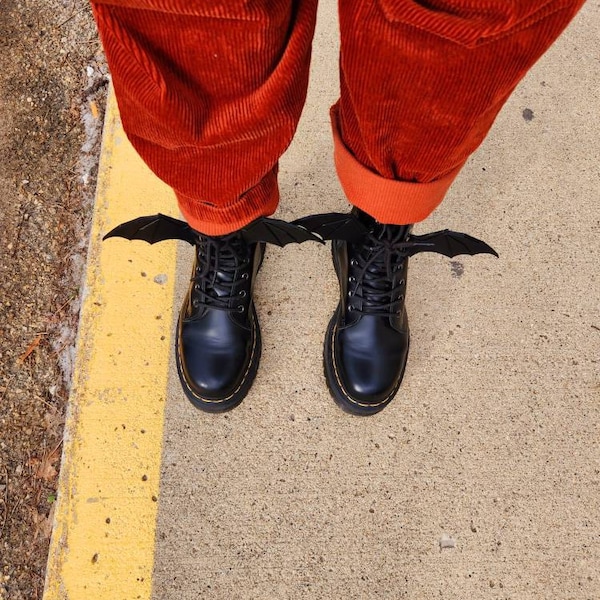 3D Printed Boot Bat Wings - Cosplay Boot Accessories - Shoelace Wings ...