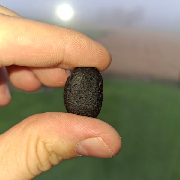 Cintamani Stone (2-3 Grams) Gem Quality (translucent) - Etsy