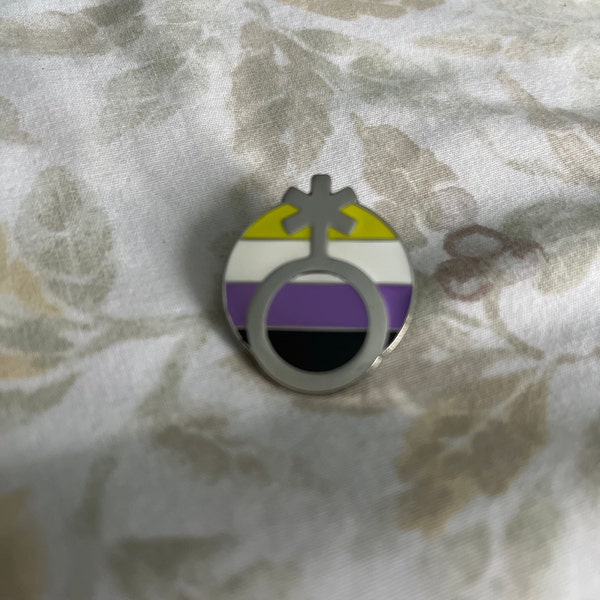 Bi Pride Pin - Etsy
