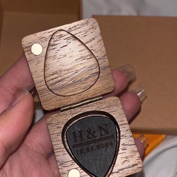 Personalized Wooden Guitar Picks With Case, Custom Guitar Pick Holder ...