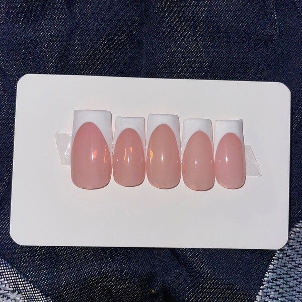 Deep French Press Ons - Classic White and Pink French Tip Nails ...