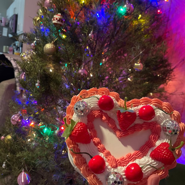 Heart Shaped Cake Purse/ Frosted Kawaii Purse/ Cute Cake Handbag ...