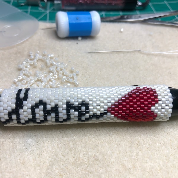 Beaded Valentine's Day Pen Wrap for Pilot G2 Even Count Peyote - Miyuki ...