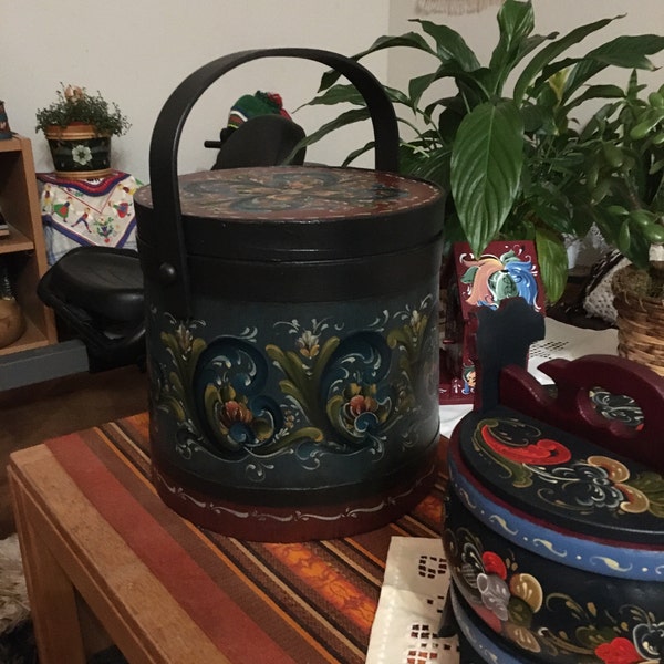 Norwegian Rosemaling ~ Wooden Bowl ~ Valdres Style ~ Cathy Koball ...