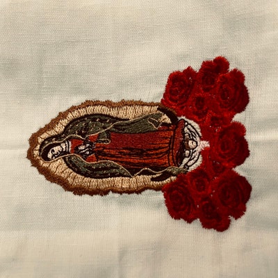 Sunbathing Women Machine Embroidery Design / Beach Life / - Etsy