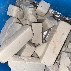 BENTONITE Edible CLAY Chunks Natural, 100 Gm 4 Oz 9 Kg 20 Lb Buy in ...
