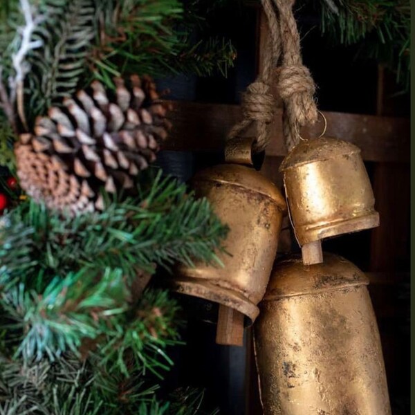 Bellsvilla Cow Bells for Home Garden & Christmas Hanging Decor 4 Rusted ...