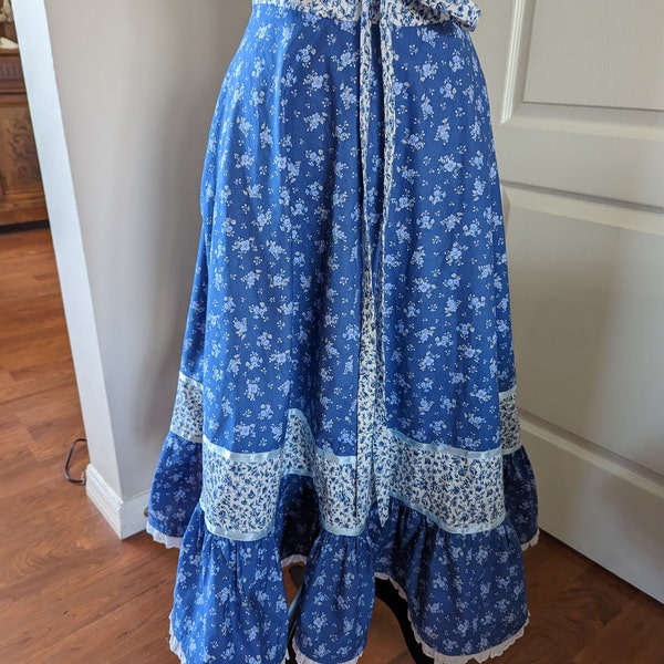 Octoberfest Dress Costume/ Dirndl Pattern/ Burda 7870/ Bavarian Folk ...