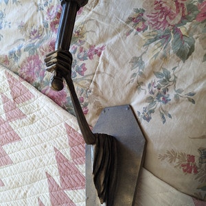 Full Scale Toad Queue Statue - Etsy