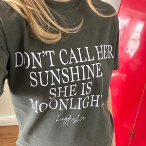 Quicksilver Book Kingfisher Sticker, Little Osha, Fantasy Bookish Merch ...