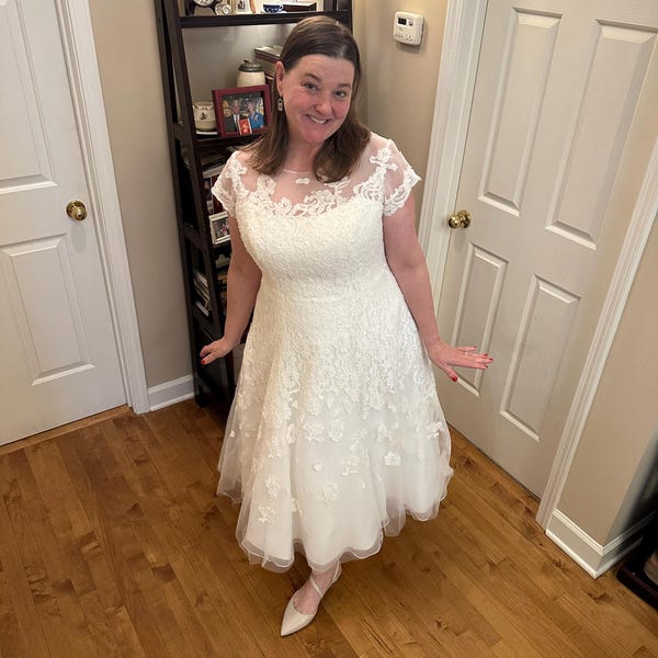 Simple, Elegant and Understated Gown by Allure Bridal Size 6/8 - Etsy