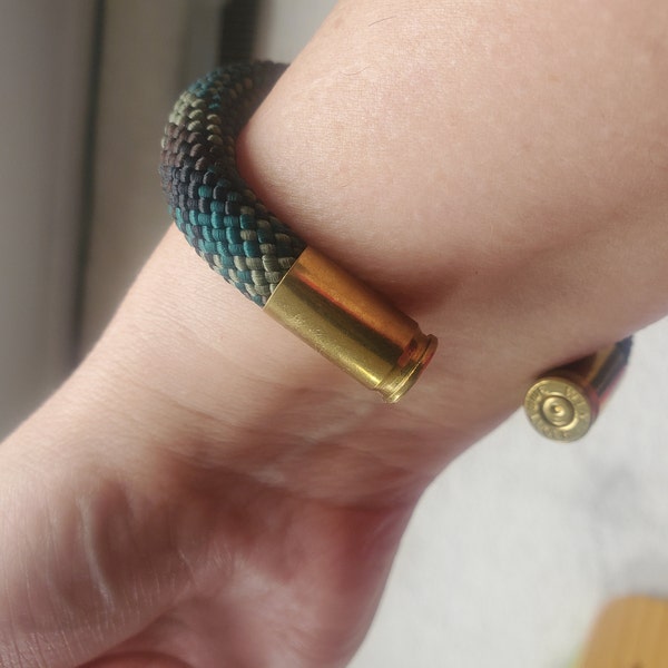 ACU Digital Camo Military and Second Amendment Paracord Bullet Bracelet ...