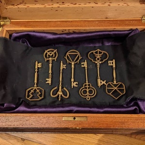 Brakebills Alumni Key - Etsy