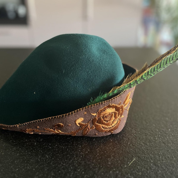 Custom Embroidered Short Half Cape/ Fencing Cape, Made to Order - Etsy