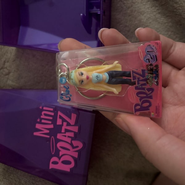 Bratz Mini Flashback Keychain Y2K Tiktok Bundlez - Etsy