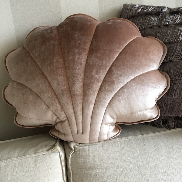 Velvet Shell Pillow “beige Pearl”, Decorative Shell Pillow, Velvet ...